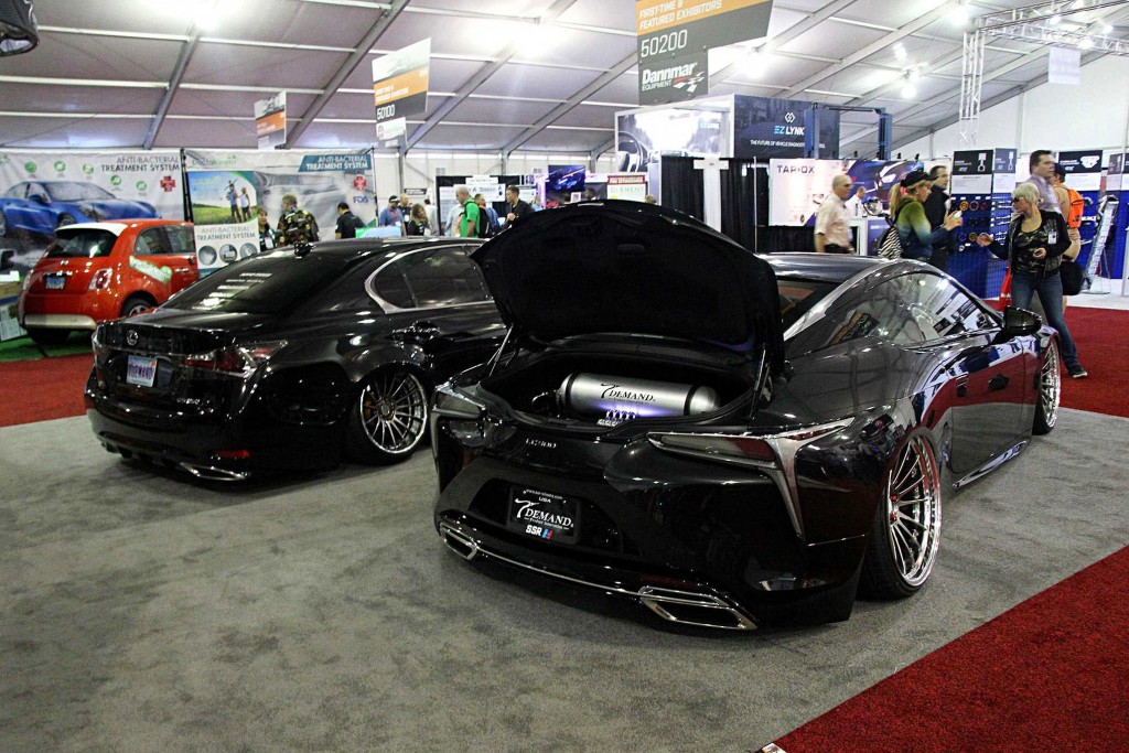 Mobil-mobil Modifikasi Terbaik SEMA Show 2017!