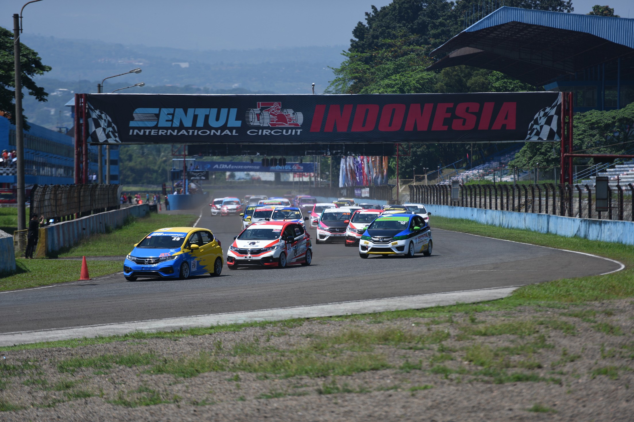 Honda Jazz & Brio Speed Challenge Makin Kompetitif Dengan Regulasi Baru