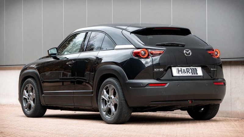 Tuner H&R Beri Sentuhan Modifikasi Minimalis di Unit Mazda MX-30 - NMAA