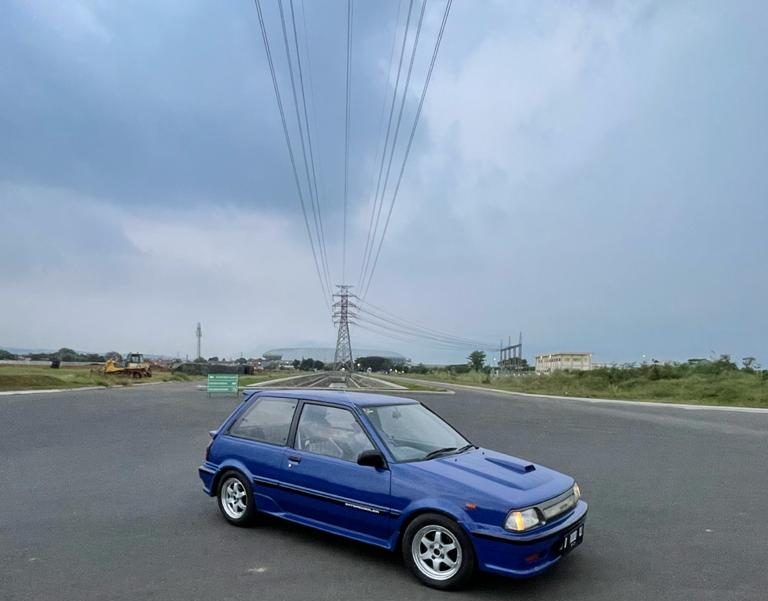 Toyota Starlet EP70 Tampil Gagah Andalkan Part Upgrade Starlet EP71 ...