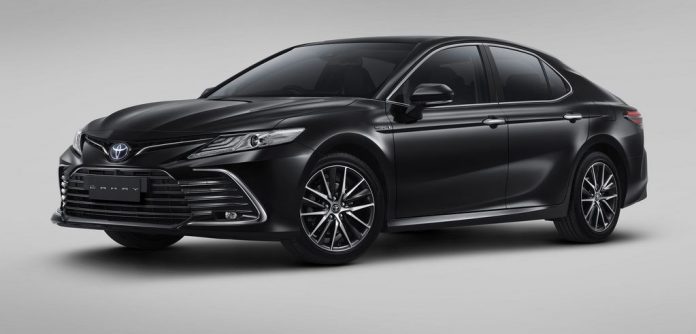 New Toyota Camry Hybrid Meluncur, Harga Menurun Berlimpah Fitur Modern ...