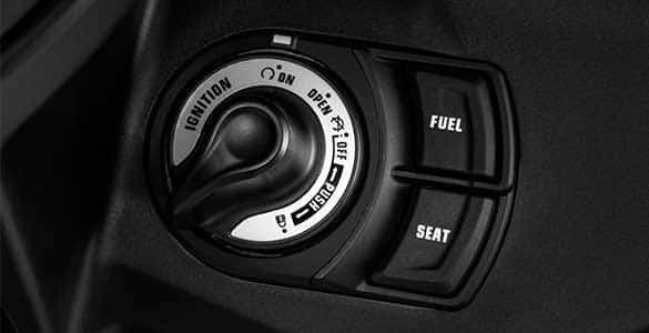 Tips Praktis Merawat Motor Matik dengan Fitur Smart Key System - NMAA