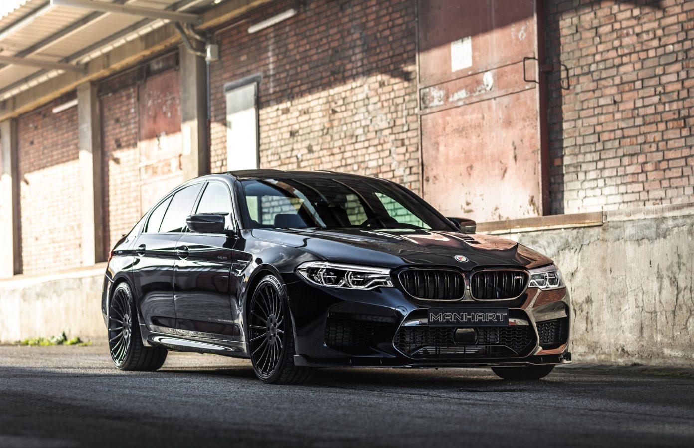 Manhart MH5 800 Black Edition, Modifikasi BMW M5 Tampil Misterius ...