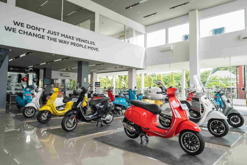 PT Piaggio Indonesia Resmikan Dealer Premium Motoplex Piaggio Vespa di ...