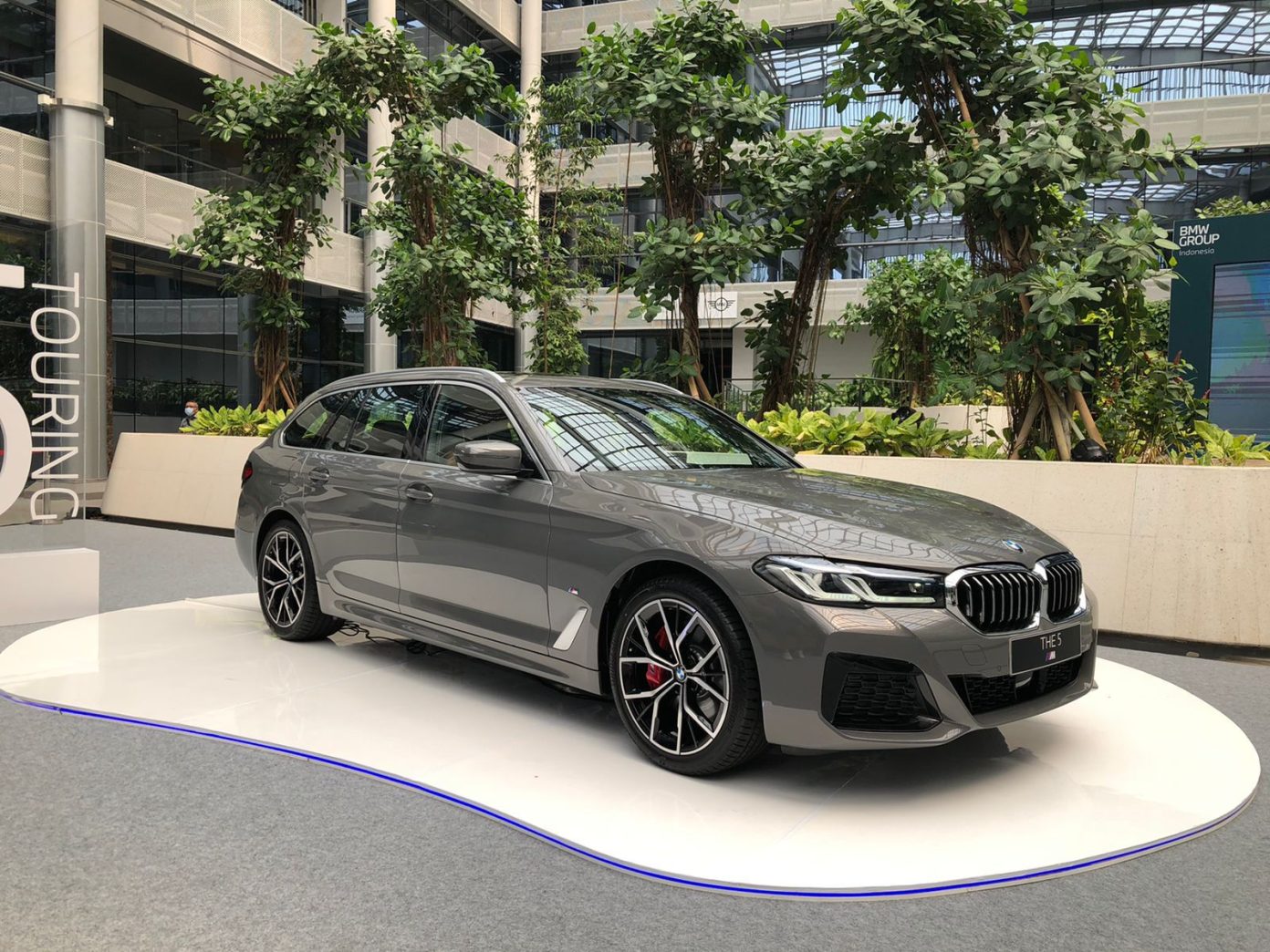Hanya Dipasarkan 50 Unit, BMW G31 Wagon Facelift Resmi Meluncur di ...