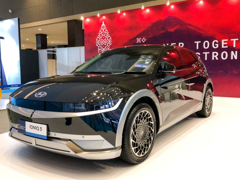 Mobil Tamu VIP KTT G20 di Bali Dipajang Di PEVS 2022