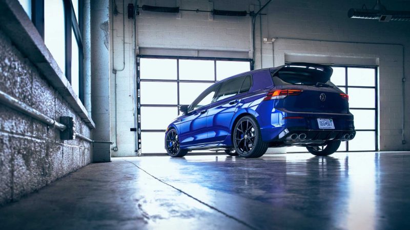 VW Golf R Edisi Spesial 20th Anniversary Meluncur, Hanya 1.800 Unit ...