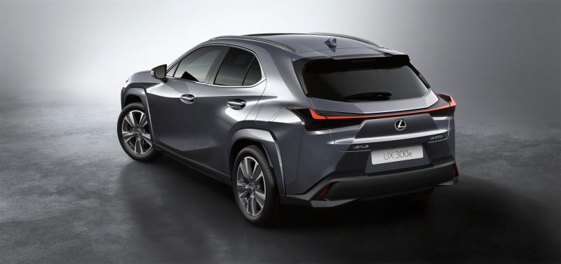 Lexus UX 300e Meluncur Secara Global, Kini Punya Daya Jelajah 450 ...