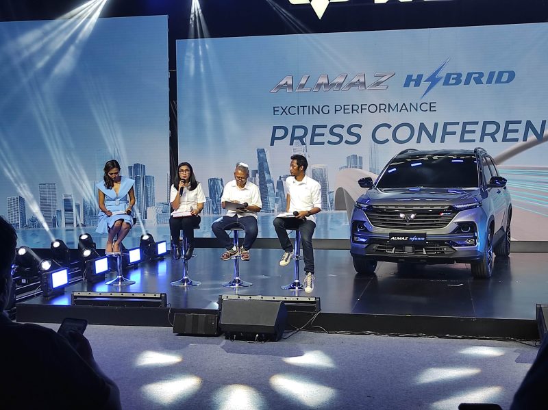Paduan Mesin Baru Atkinson dan Hybrid, Wuling Almaz Diklaim Mampu ...