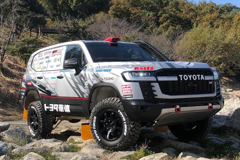 Bersaing di Rally Dakar 2023, Tim Toyota Auto Body Siapkan Land Cruiser ...