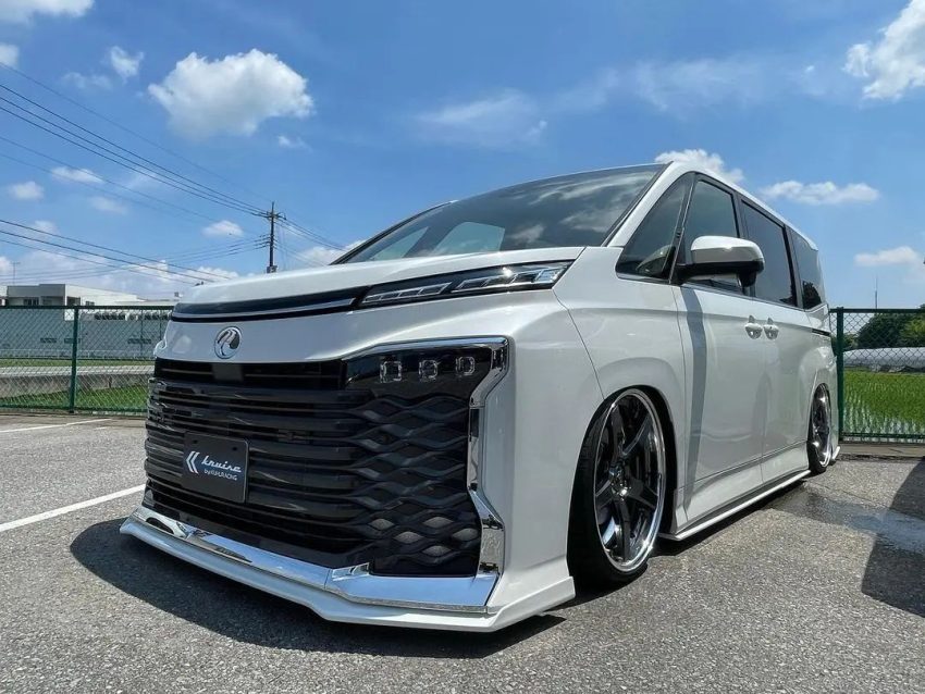 Toyota Voxy Baru Makin Berkelas Dapat Sentuhan Minimalis Besutan Kuhl ...