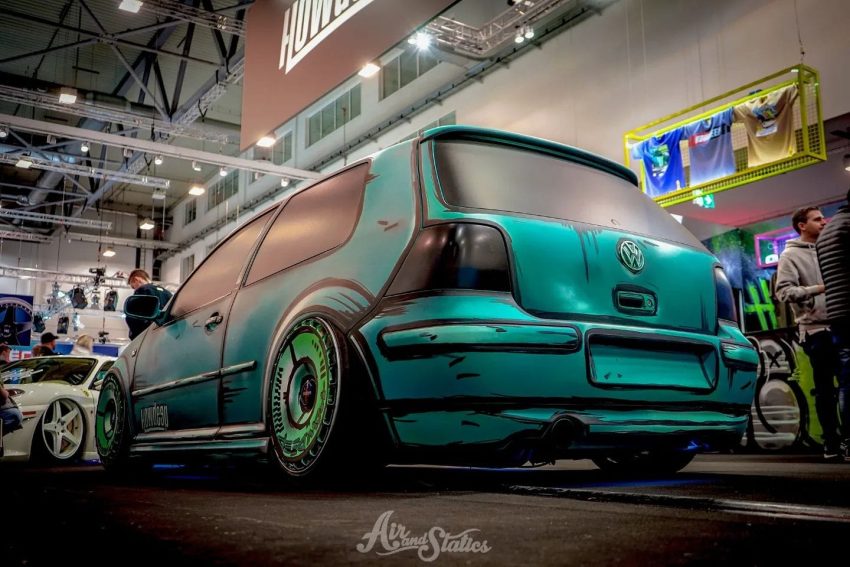 Mobil Nyata Versi Kartun VW Golf MkIV, Tampil Rebah Ditopang Velg ...