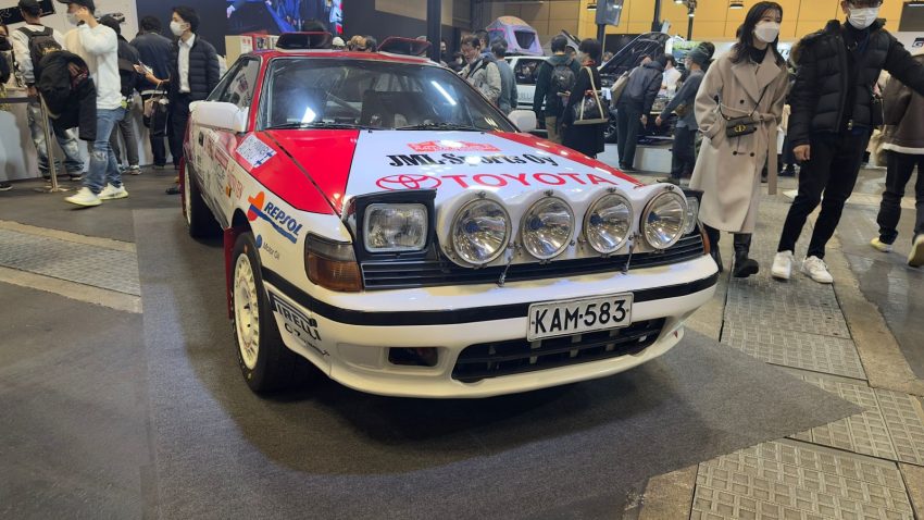 Galeri Mobil Modifikasi Karya Pabrikan Jepang di Panggung Osaka ...