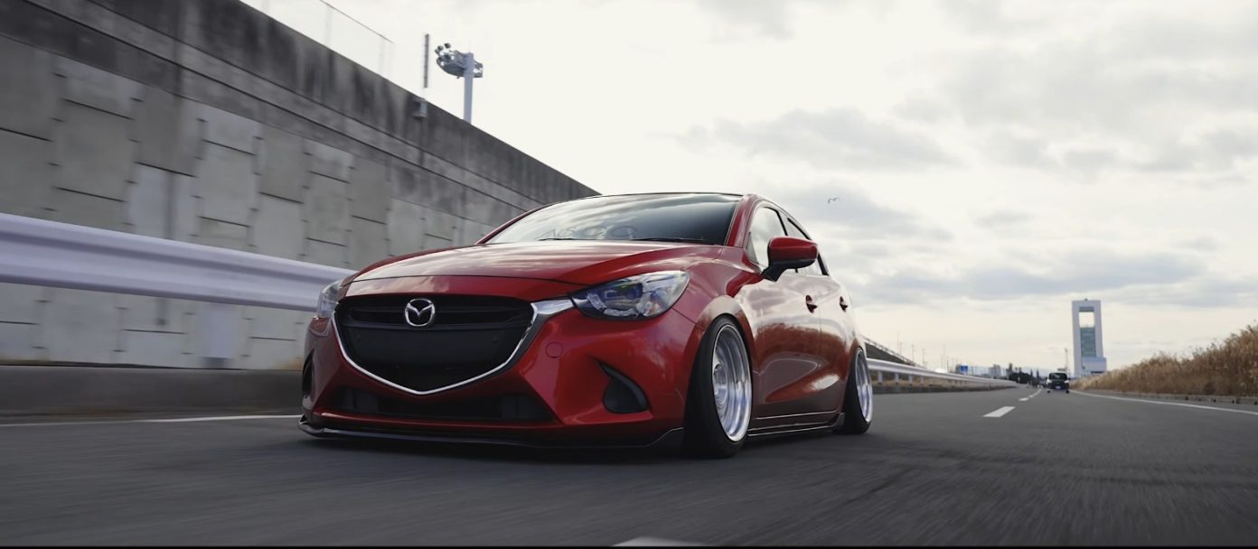Modifikasi Mazda 2 Daily Stance, Buat Harian Simpel Aja - NMAA