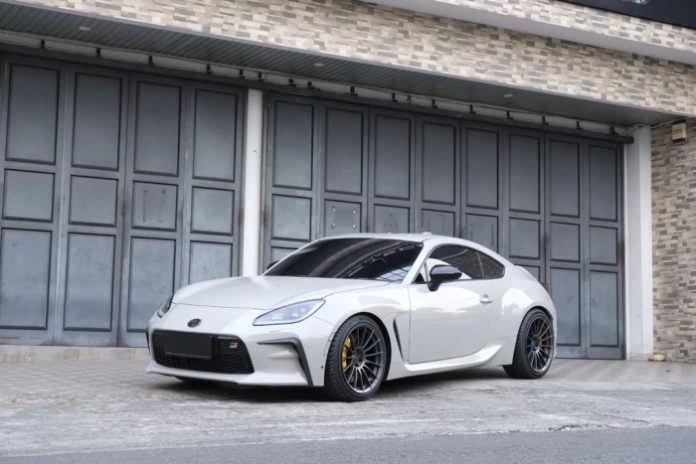 Modifikasi Toyota GR86 Ekspos Kaki-kaki Sporty, Makin Anteng Diajak ...