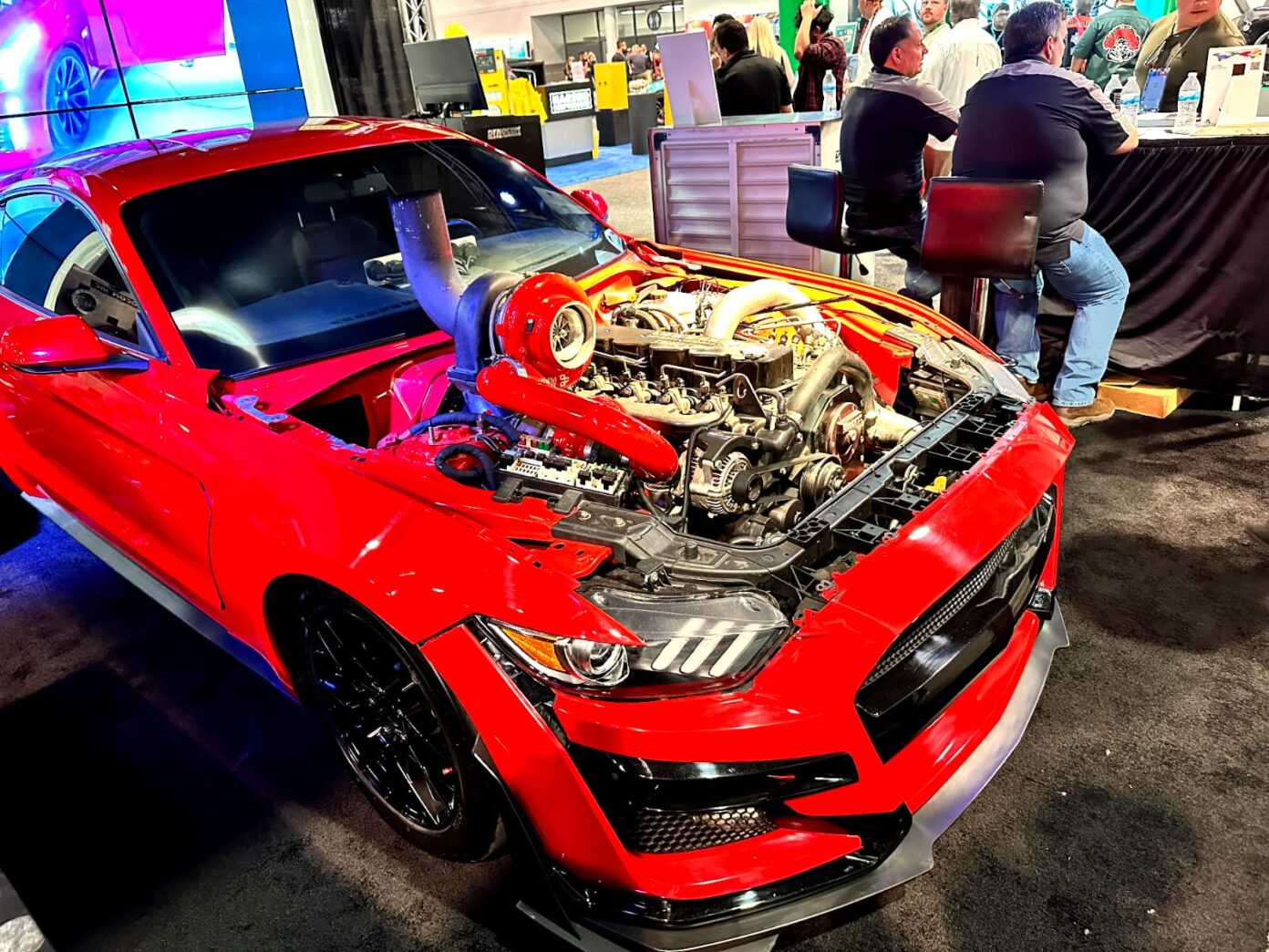 Ford Mustang 'Cumi Darat', Dibenamkan Mesin Diesel 6 Silinder ...