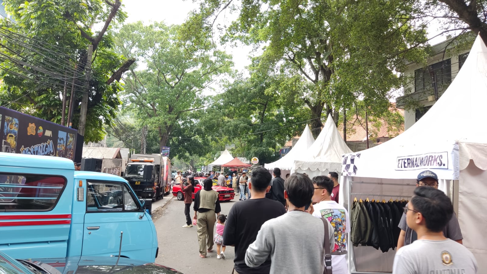 Ratusan Kendaraan Retro-Klasik Ramaikan Jalur Dago, Hadirkan Budaya Pop ...