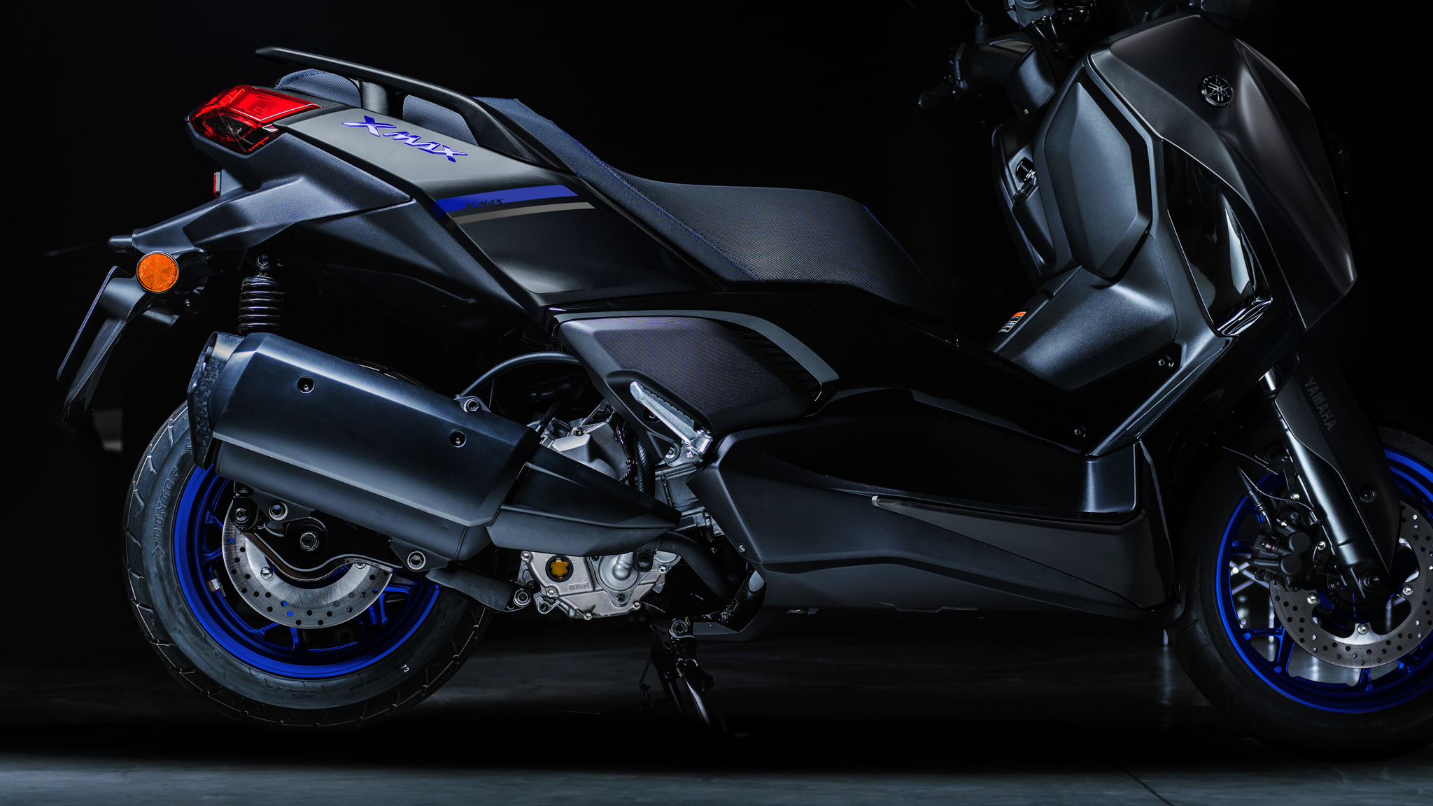Yamaha XMAX Connected Tampil Makin Sporty Berkat Sentuhan Warna dan ...