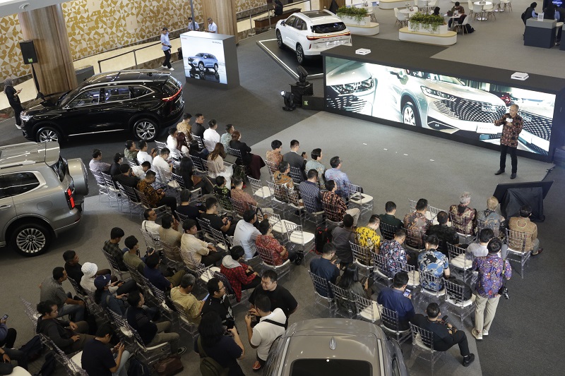 Andalkan Duet SUV Premium Elektrifikasinya, Great Wall Motor Resmi ...