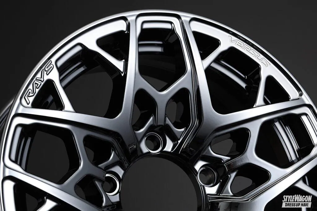 Dongkrak Tampilan Adventure Suzuki Jimny 5-Door, Rays Luncurkan Velg ...