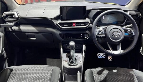 Daihatsu Rocky Crossfield, Cocok bagi Penggemar Modifikasi yang Doyan ...