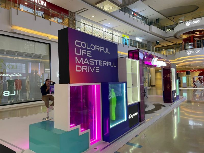 Outlet Pop-Up Mall LEPAS Pertama di Dunia Ada di Indonesia - NMAA