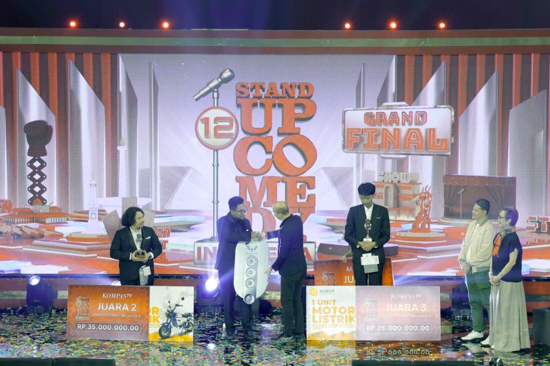 Menangi Final Stand Up Comedy Indonesia Season 12, Chairul Mukmin Raih ...